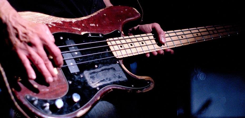 ¿Qué Hay que Saber sobre el Bajo para Aprender a Tocarlo?